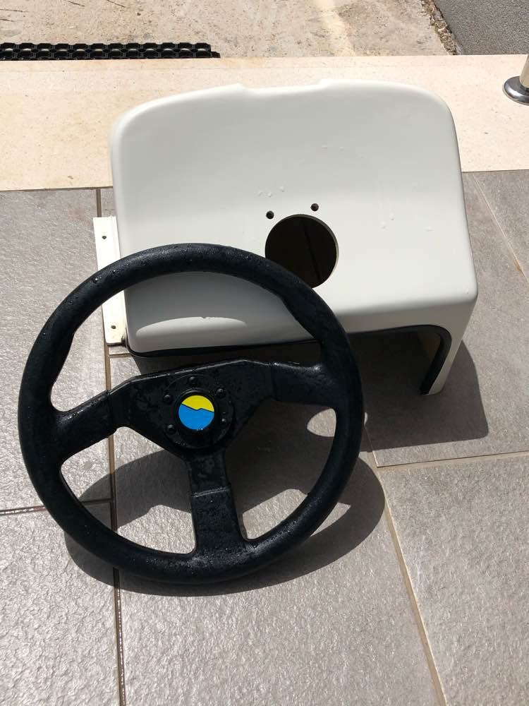 Konzola i volan za gumenjak