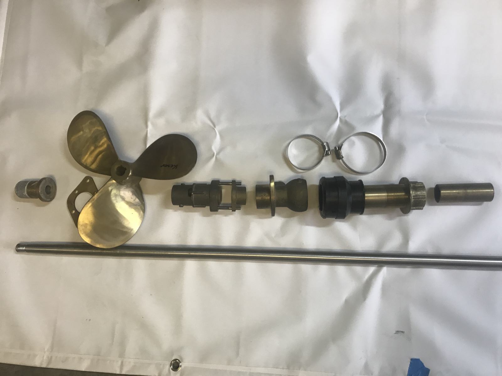 propela i Osovinski vod do 8 metara brodice barke