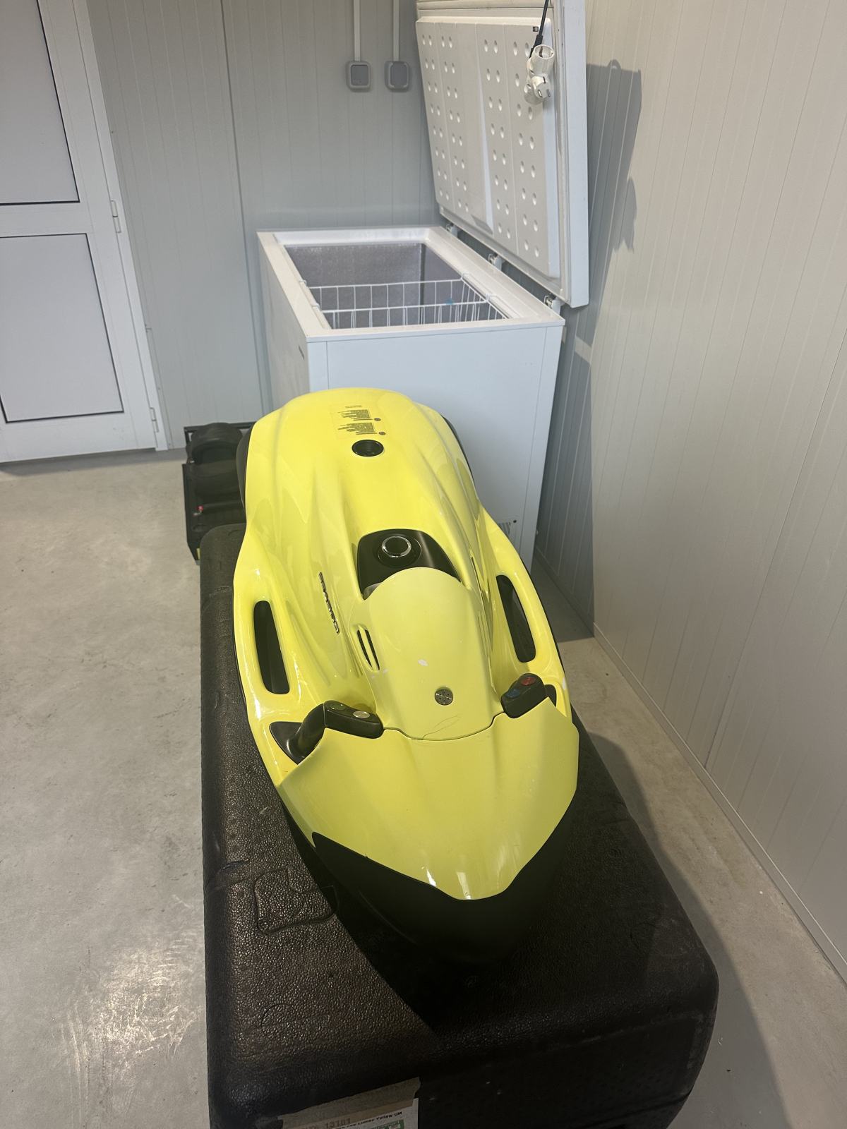 Seabob F5S (2022) + Quick charger + mounting rack