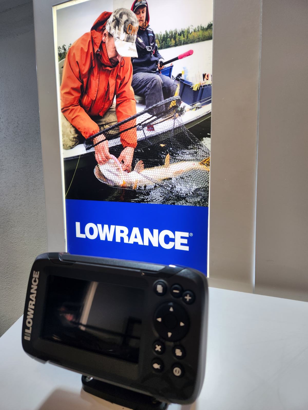 NAVIGACIJA ZA PLOVILA - LOWRANCE - HOOK 4X - GPS BULLET