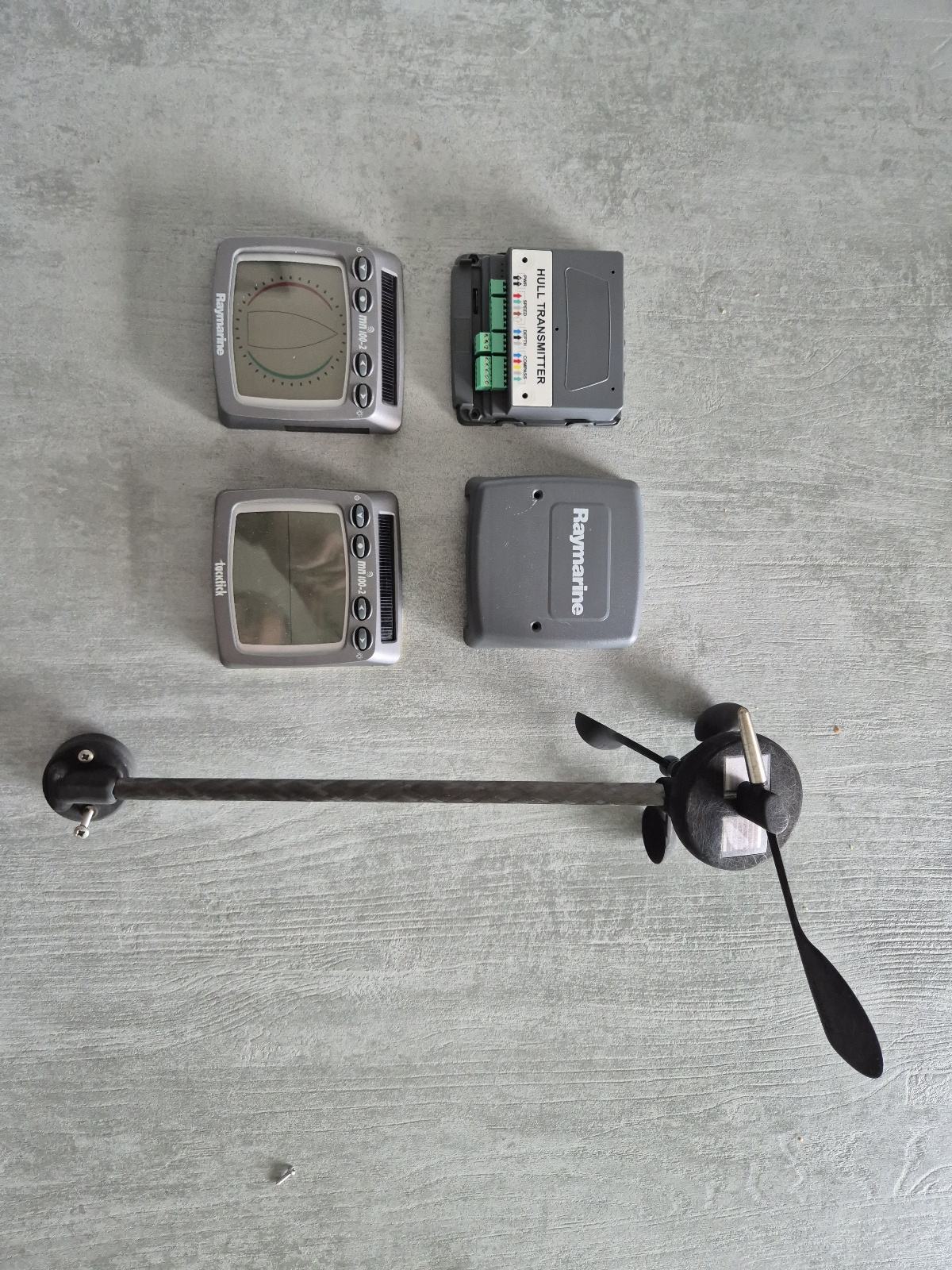 Raymarine TackTick - wind pokazivač, 2 displeja, hull transmitter