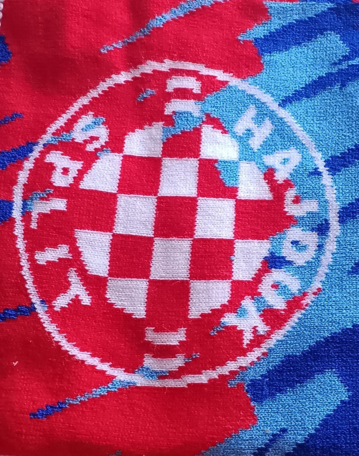 Navijački rekviziti, šal Hajduk