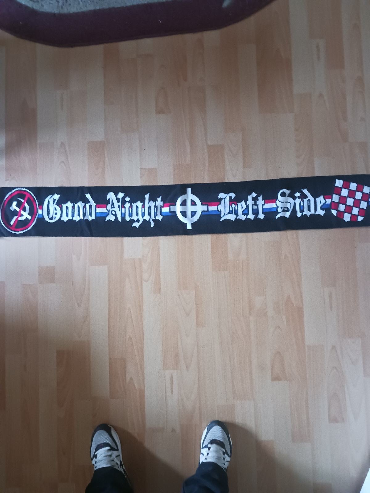 šal good night left side