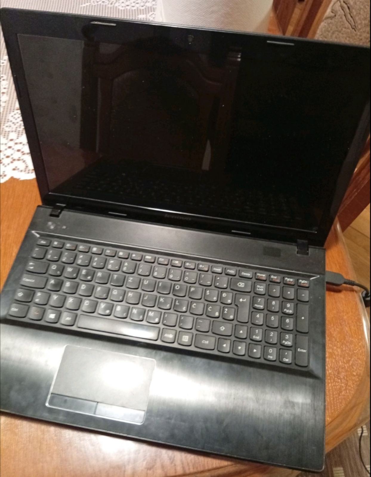 neispravni laptop lenovo G500