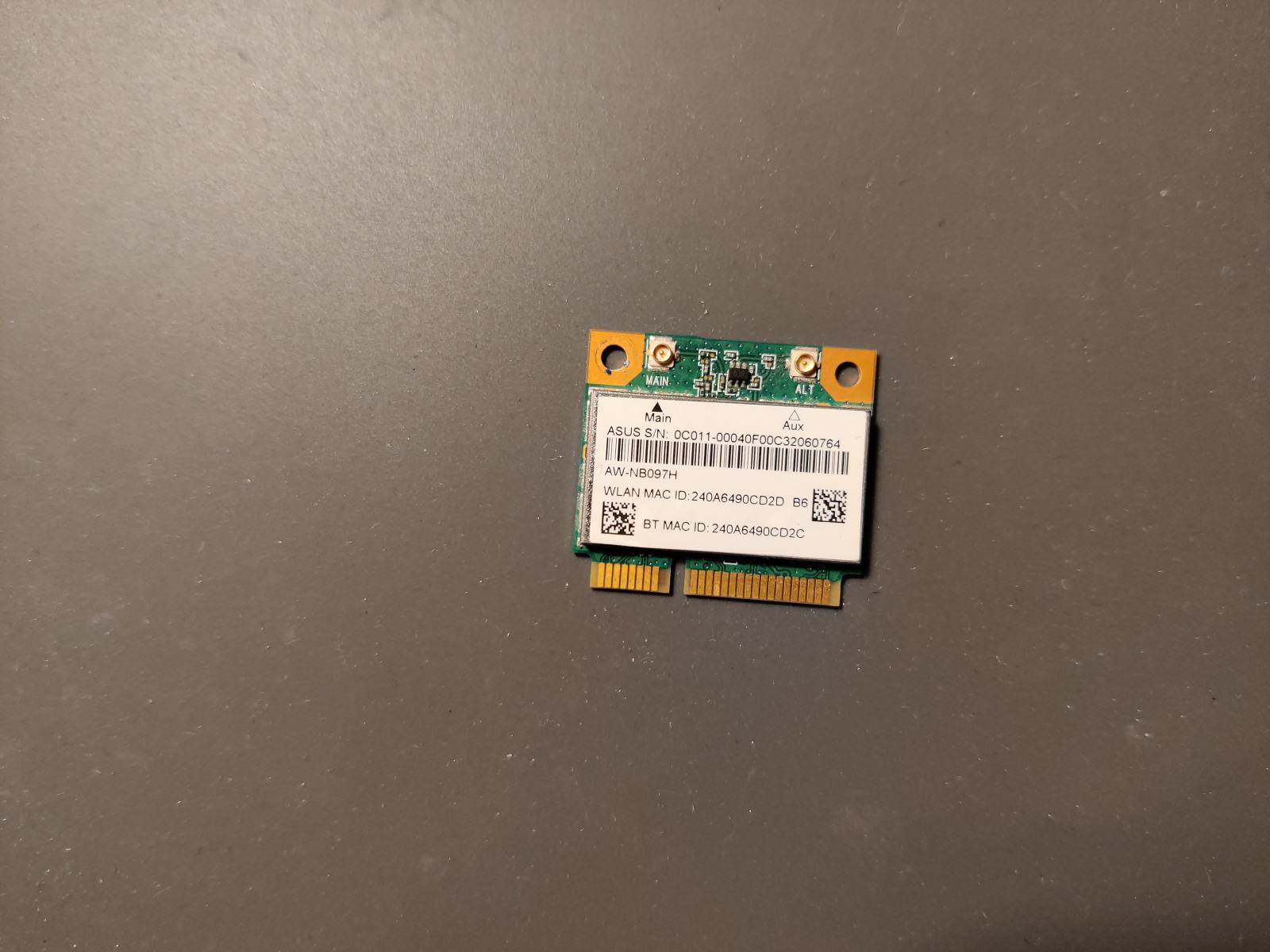 Poklanjam ASUS X550L dijelove