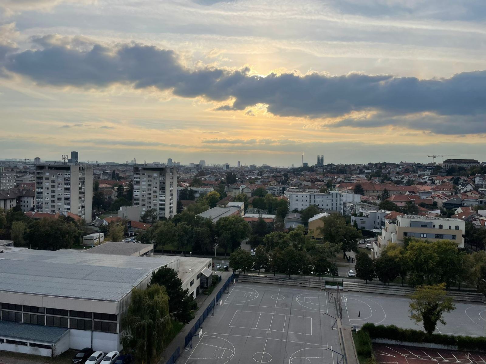 1 sob. roh-bau, stan, Zagreb, Maksimir, blizu Škrlčeva, suteren, 29 m2 ...