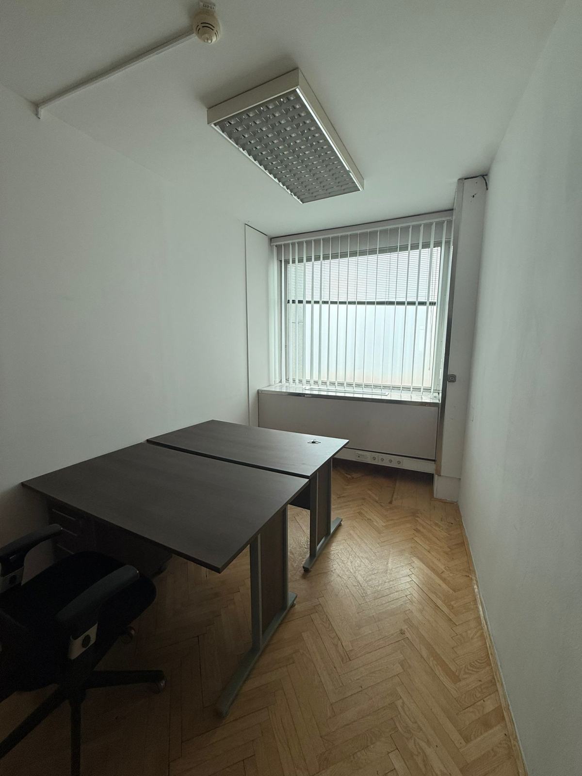 18 m2 URED ZAGREPCANKA (iznajmljivanje)