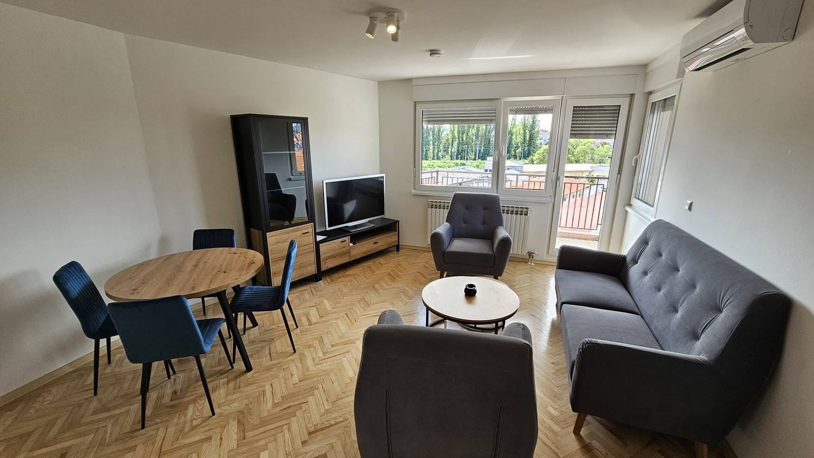 3-soban stan 60 m2, lift, Tratinska, novouređen, prvi najam ...