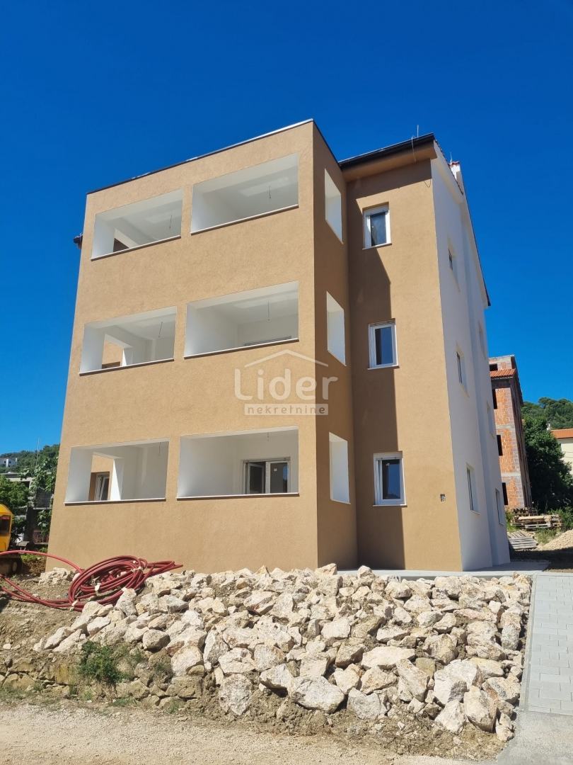 Apartman u Palitu 60 m2, 2S+DB (prodaja)