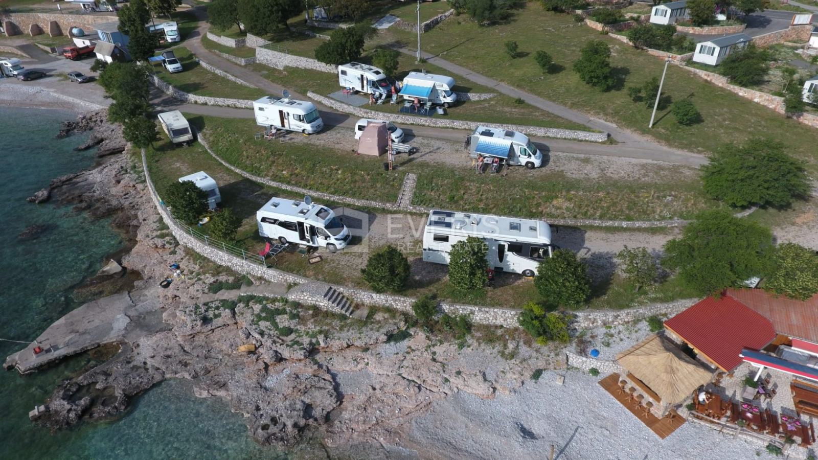 Auto kamp u Sibinju, nedaleko grada Senja