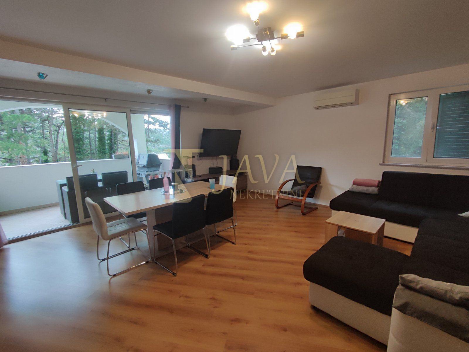 Bakarac, 3 s+db, novija gradnja, 100 m od mora (prodaja)