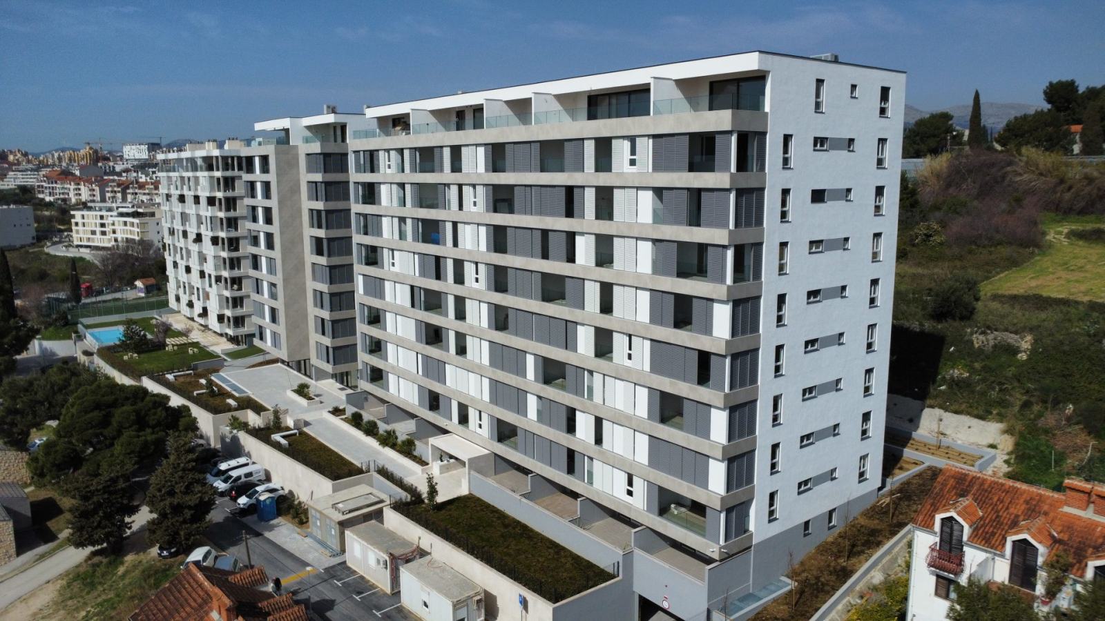 BEL ETAGE 2 - Žnjan, Split, 102 m2, trosobni stan s dva GPM, dugoročno ...