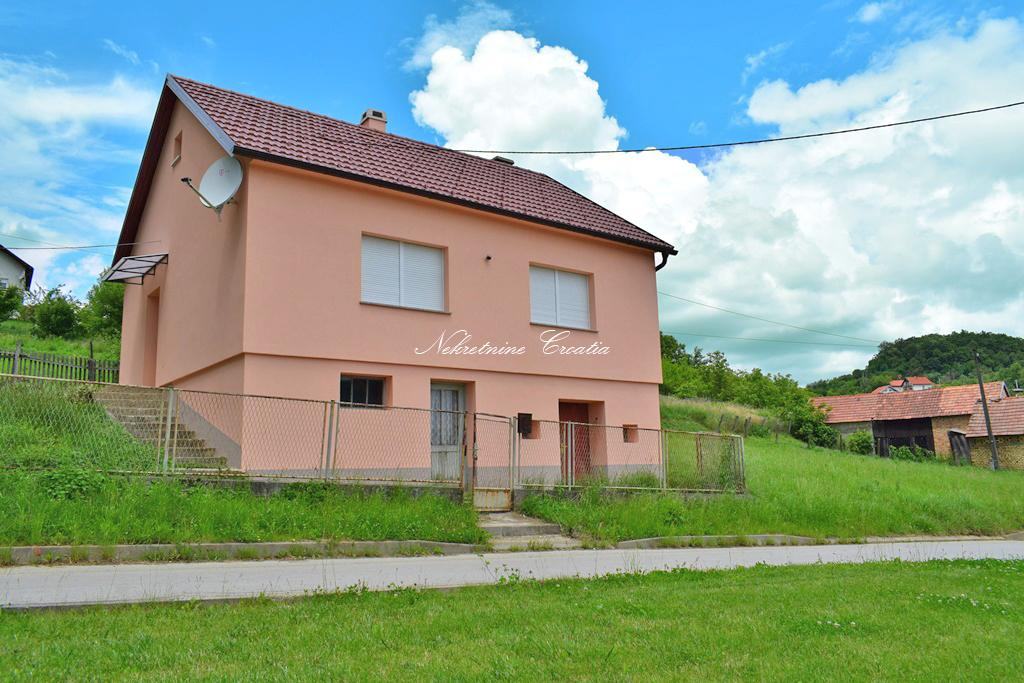Beletinec: kuća na velikom zemljištu, 9 km od Varaždina! (prodaja)
