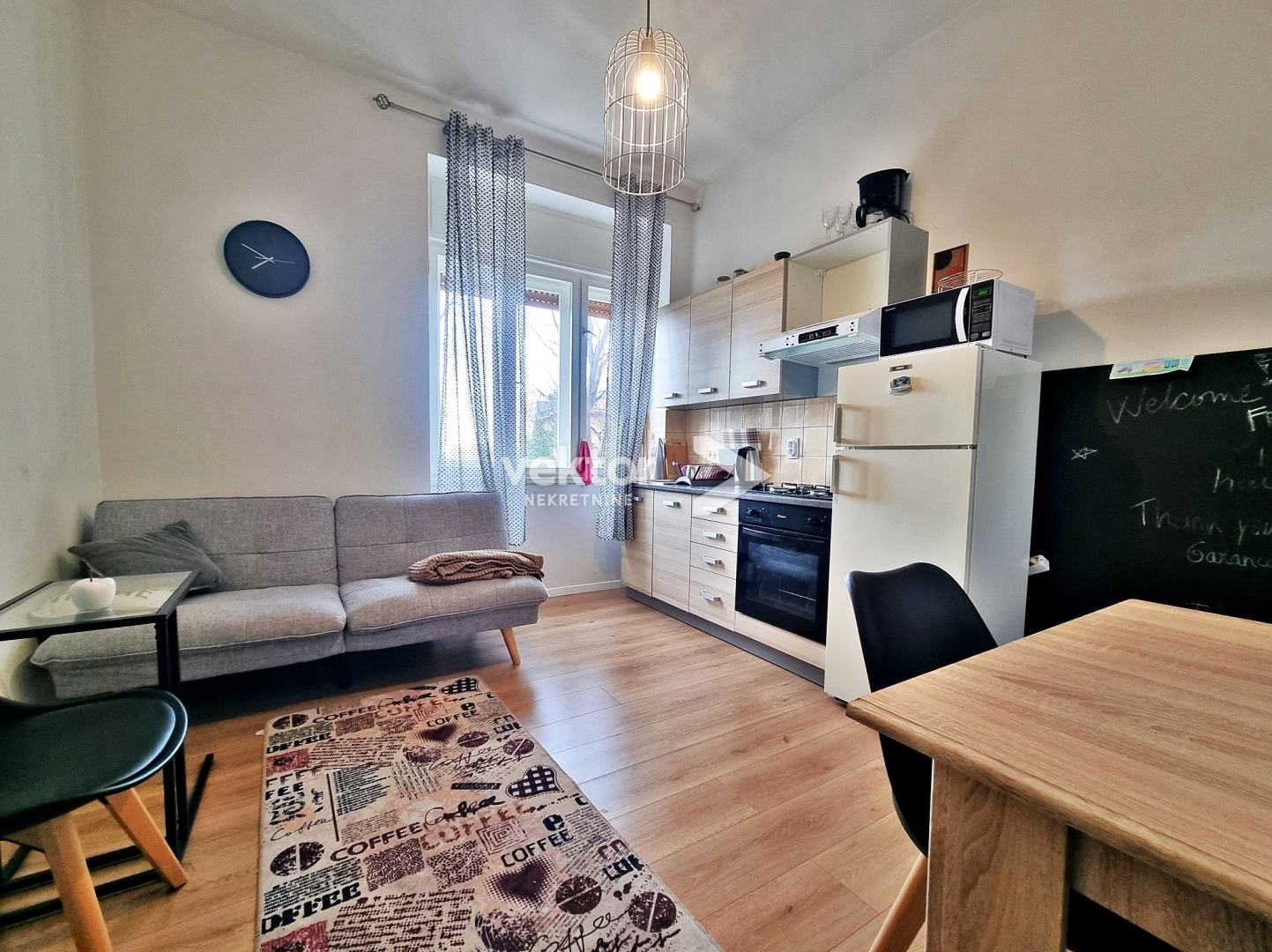 Belveder, adaptiran stan, 5 minuta od Korza (prodaja)