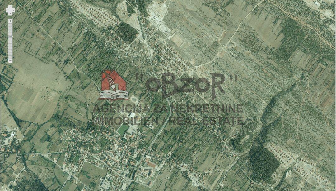 Benkovac, poljoprivredno zemljište 55000m2