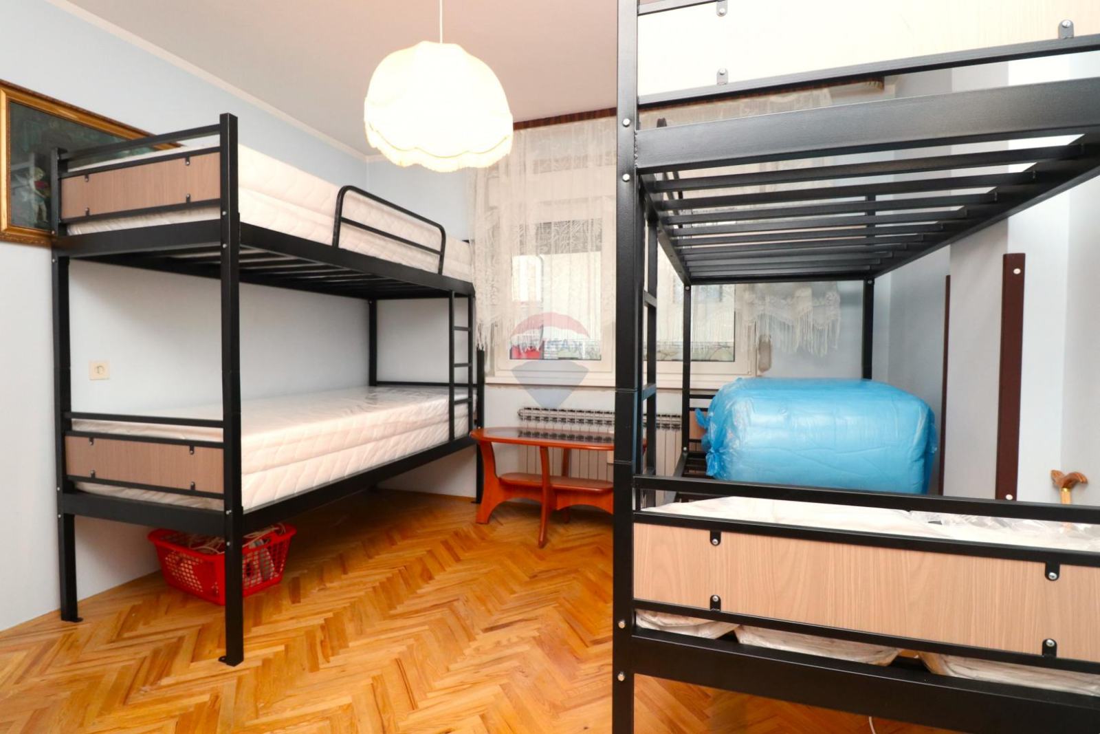 Bestovje, kuća za 16 radnika, 180m2 (iznajmljivanje)