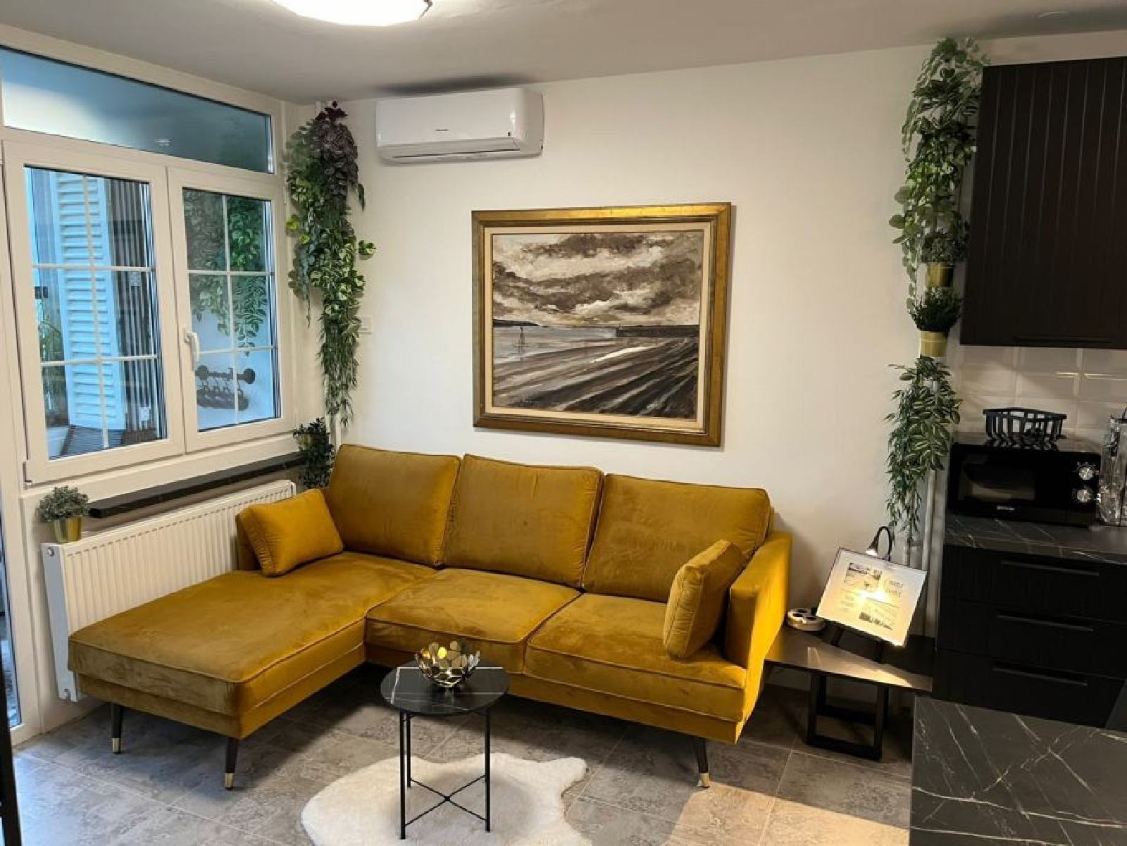 Bez provizije, Vukovarska/Miramarska, 2-sobni, prvi najam, lift ...