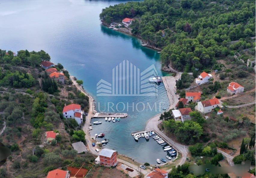 Brbinj, Dugi otok, građevinsko zemljište 70m od mora