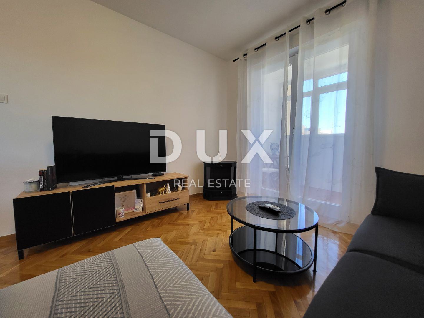 ZADAR, BULEVAR - Dvosoban stan na top lokaciji! (prodaja)