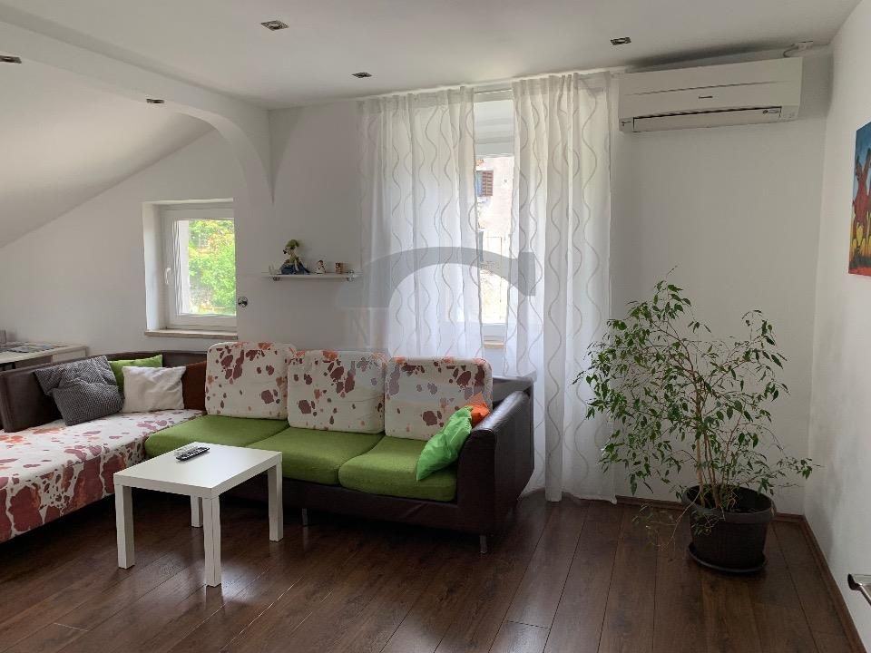 CENTAR, ADAPTIRAN 2SB+DB STAN, 70 M2 (prodaja)