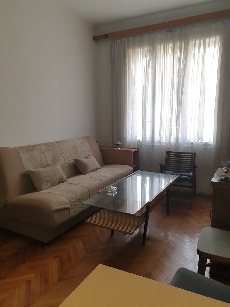 CENTAR, BAUEROVA 34, 25 m2 (iznajmljivanje)