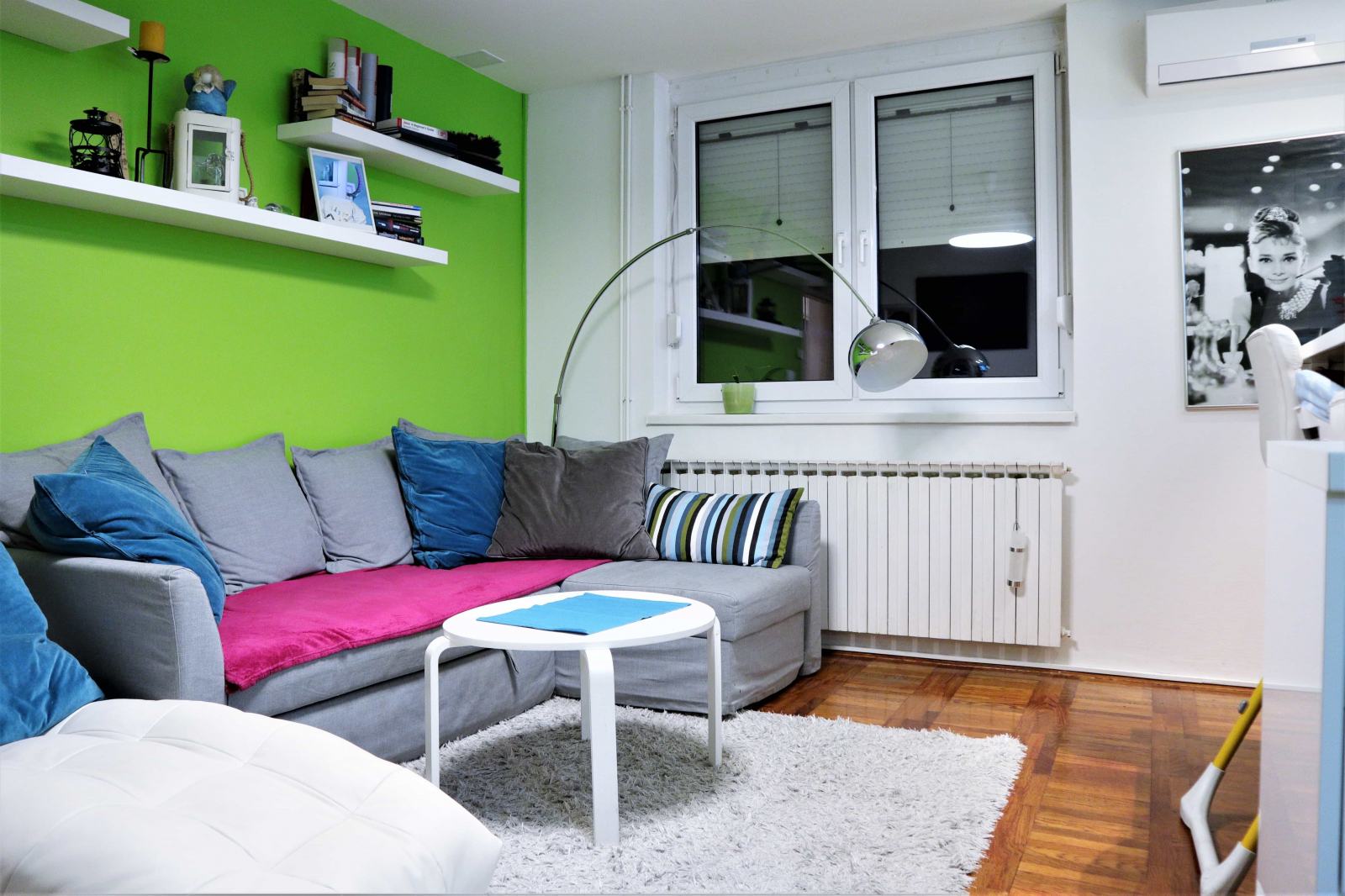 CENTAR, BAUEROVA, TOP LOKACIJA!!! MODERAN 4-SOBAN STAN (prodaja)