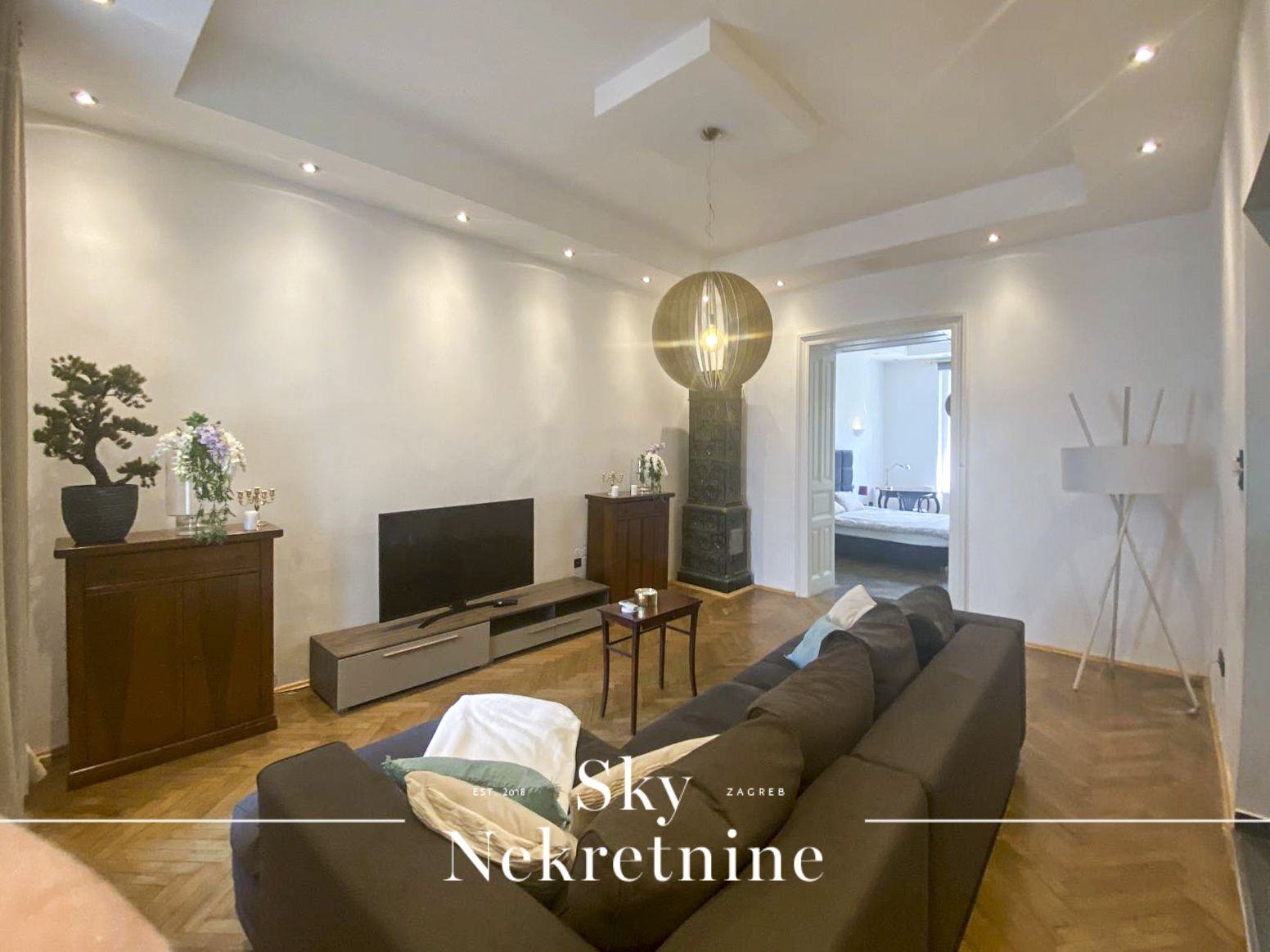 DONJI GRAD, Jurišićeva, trosoban stan, odlična lokacija (iznajmljivanje)