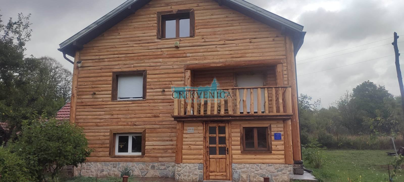 Donji Lapac, kuća sa velikim imanjem (prodaja)