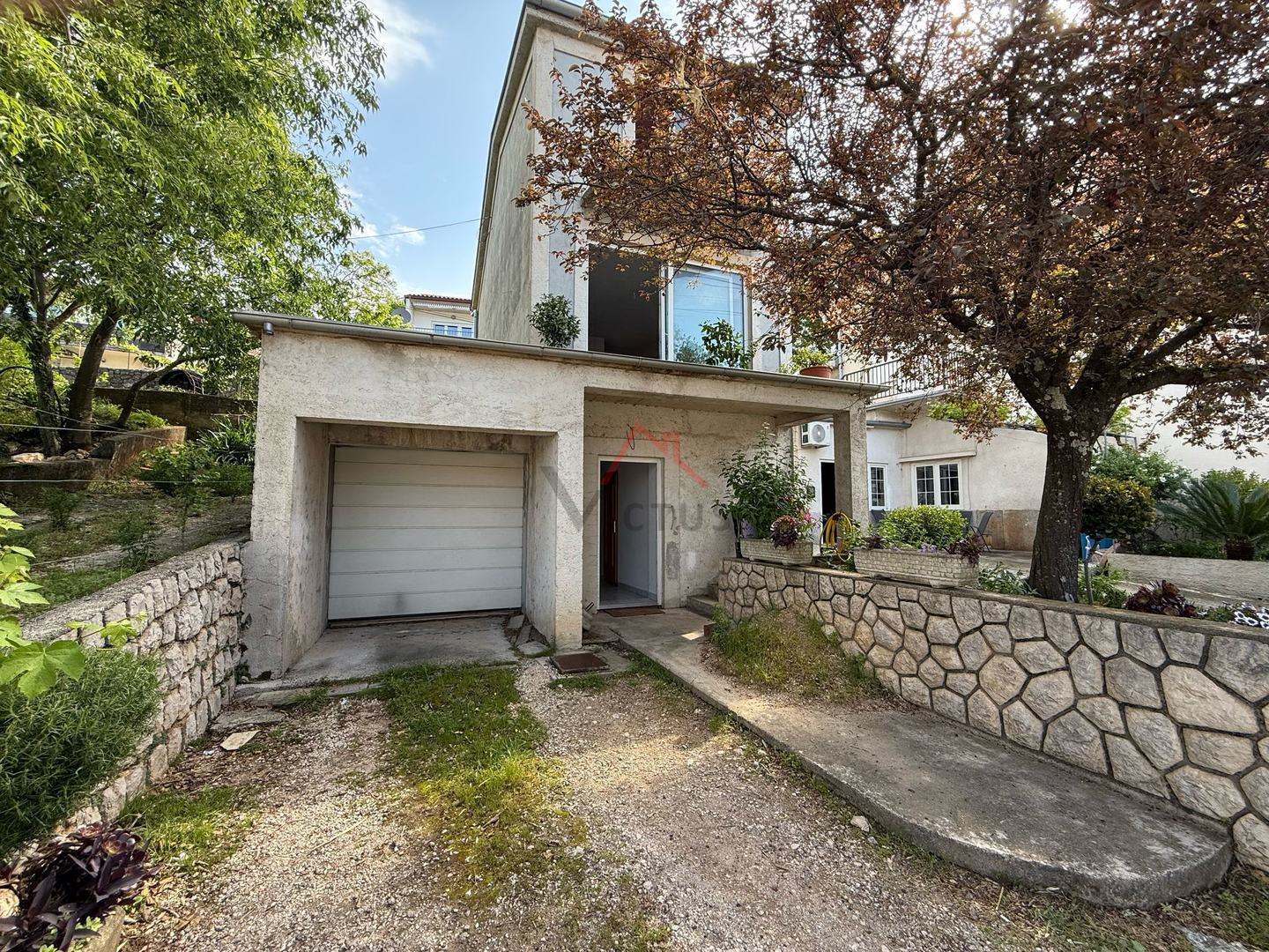 DRAMALJ - Dvojna kuća u centru (prodaja)