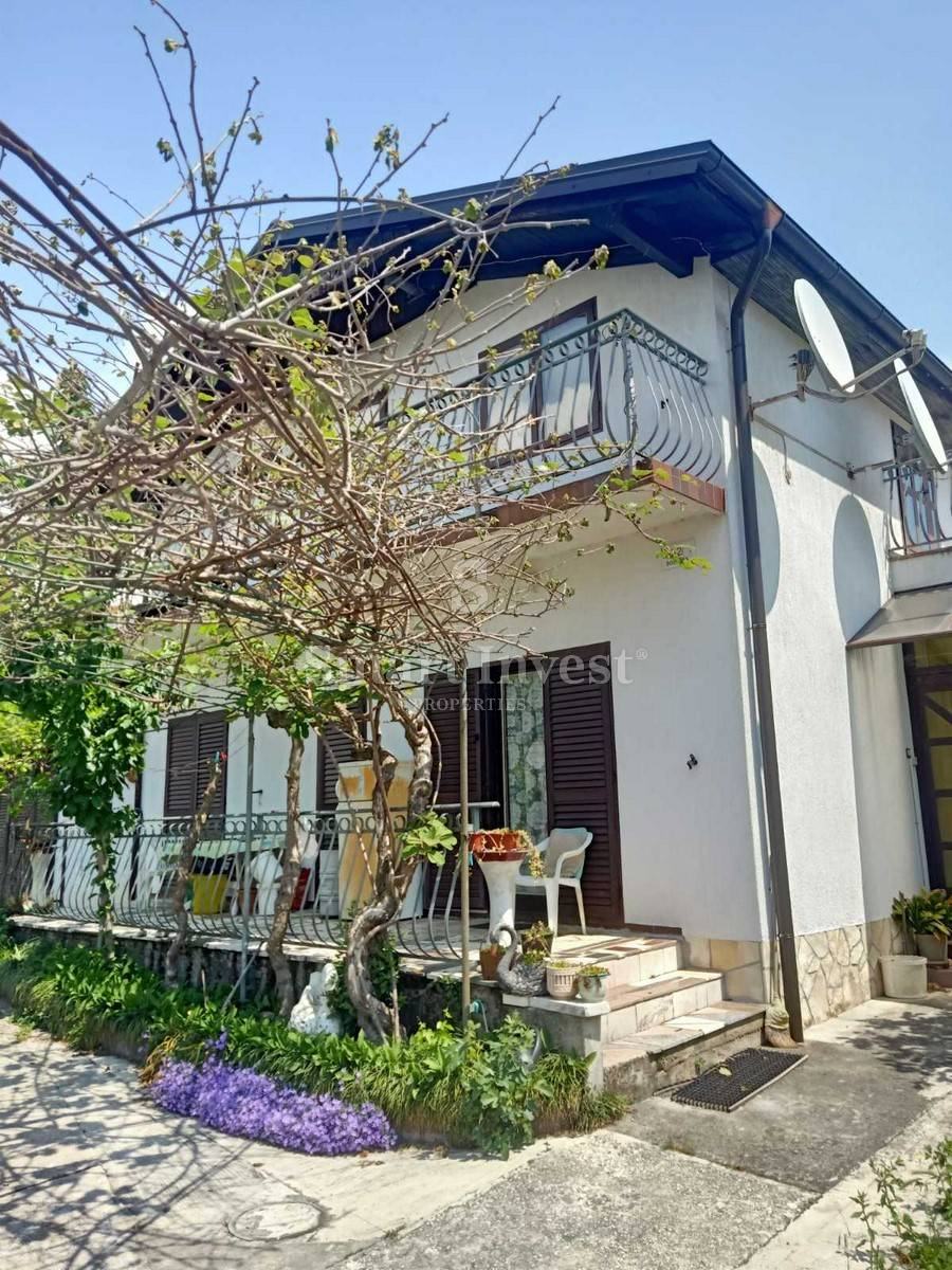 DRENOVA - kuća na mirnoj lokaciji (prodaja)