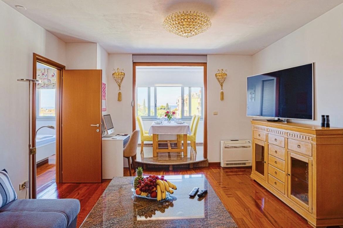 Dvosoban stan (78m2) - Firule, NOVO *PRODAJA* (prodaja)