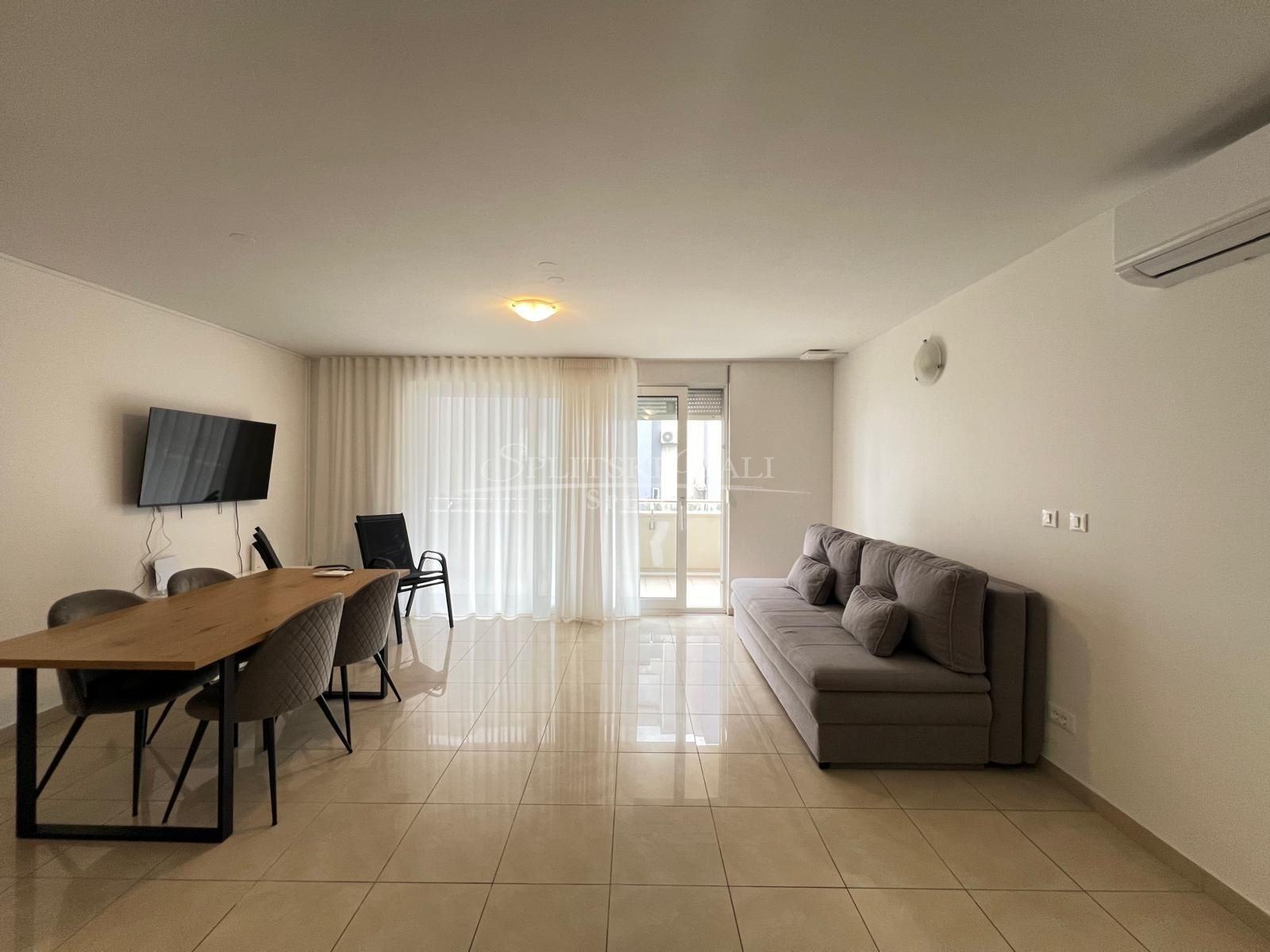 EKSKLUZIVNO! Jedinstvena nekretnina! Trosoban stan na Zenti 117 M2 ...