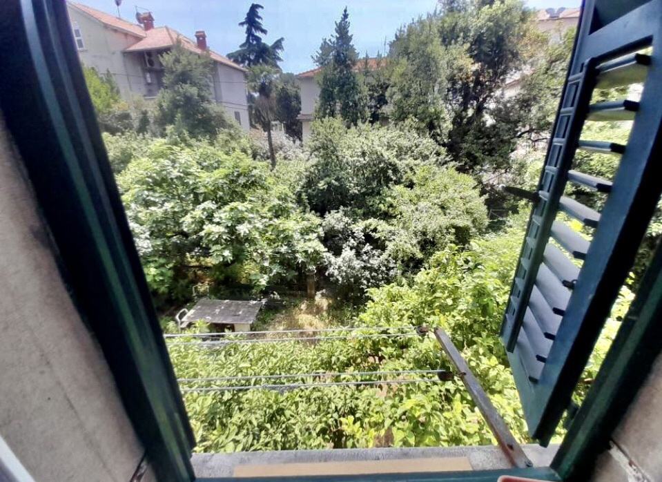 Firule,Bačvice, 70m,blizina plaže (prodaja)