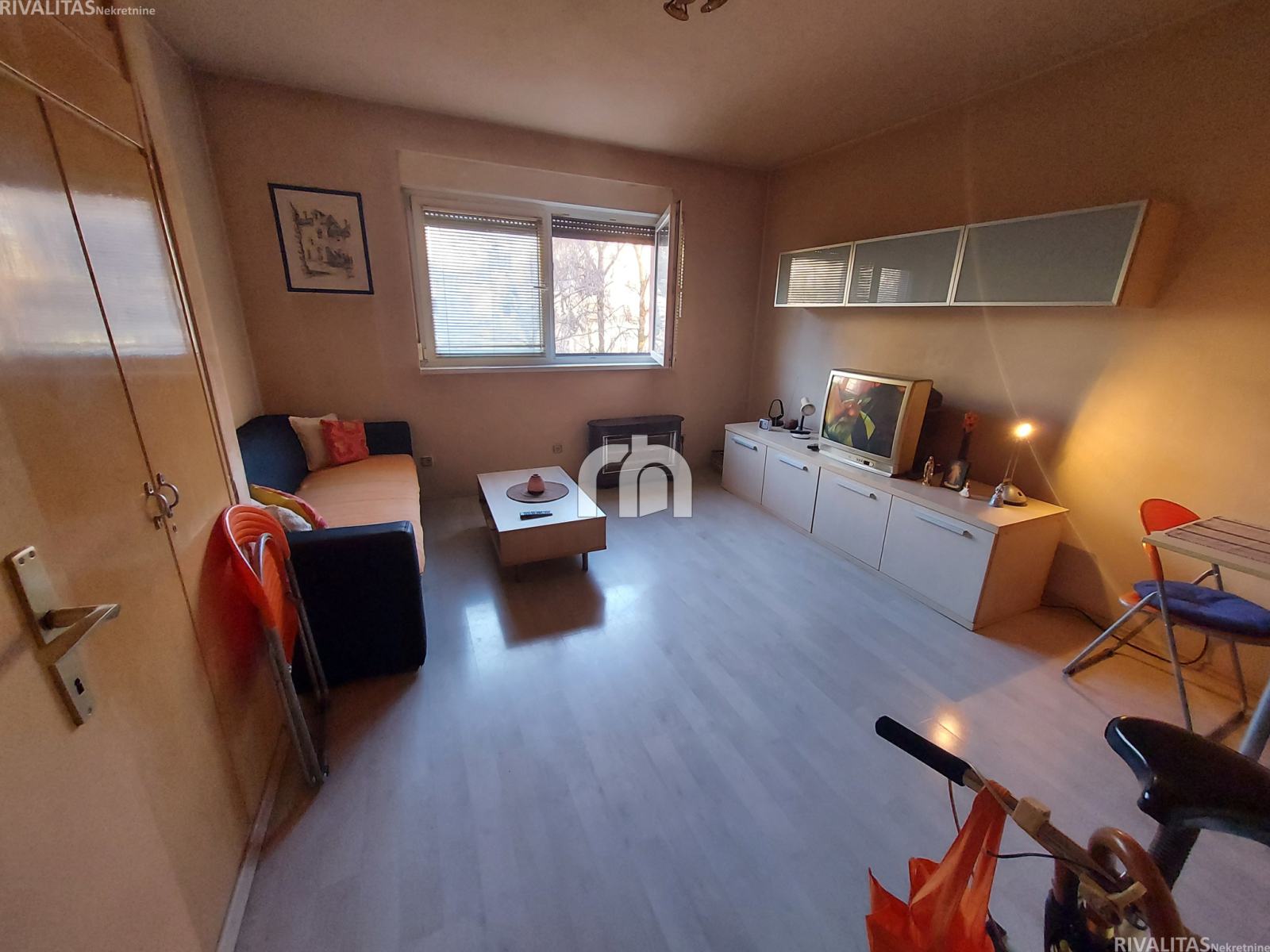 FOLNEGOVIĆEVO, MILKE TRNINE 37M2-BEZ PROVIZIJE ZA KUPCE (prodaja)