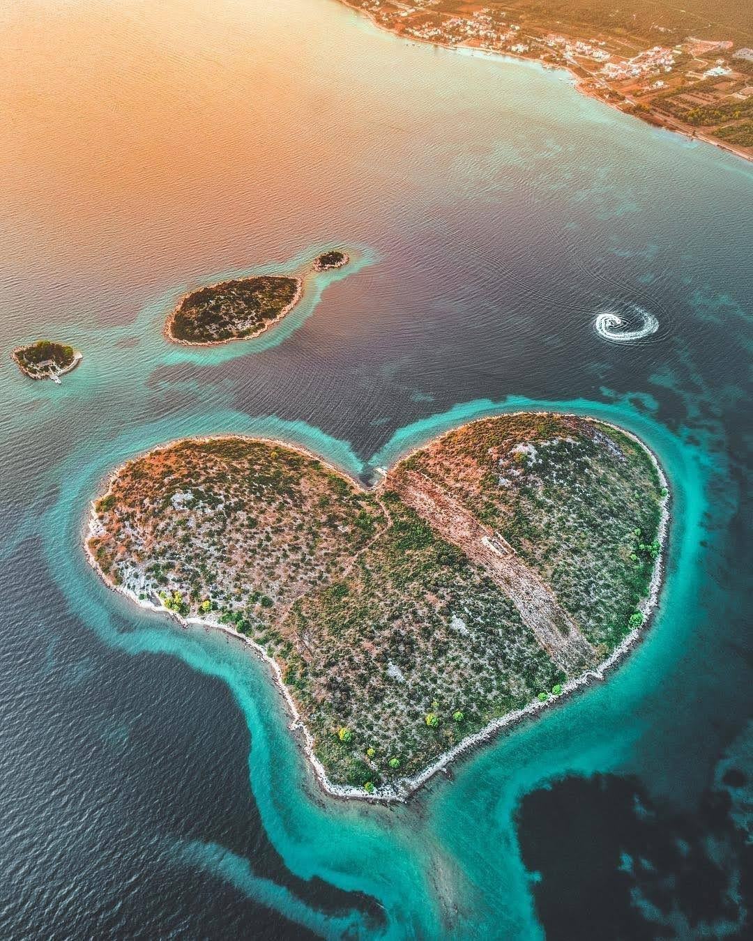 Galešnjak - otok u obliku srca ** LOVE ISLAND