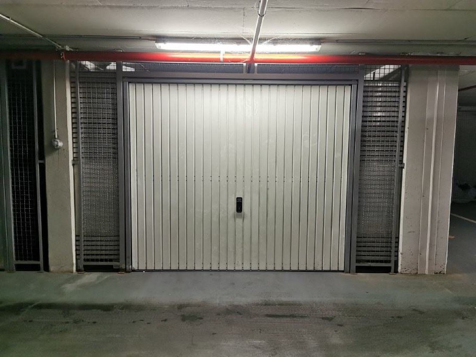 garaza laniste (prodaja)