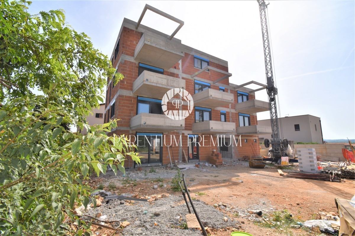 Garsonijera na prvom katu nove moderne zgrade (prodaja)