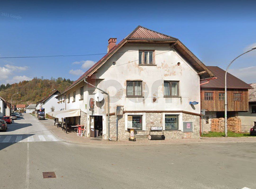 Gerovo, dvojna kuća sa poslovnim prostorom u prizemlju (prodaja)