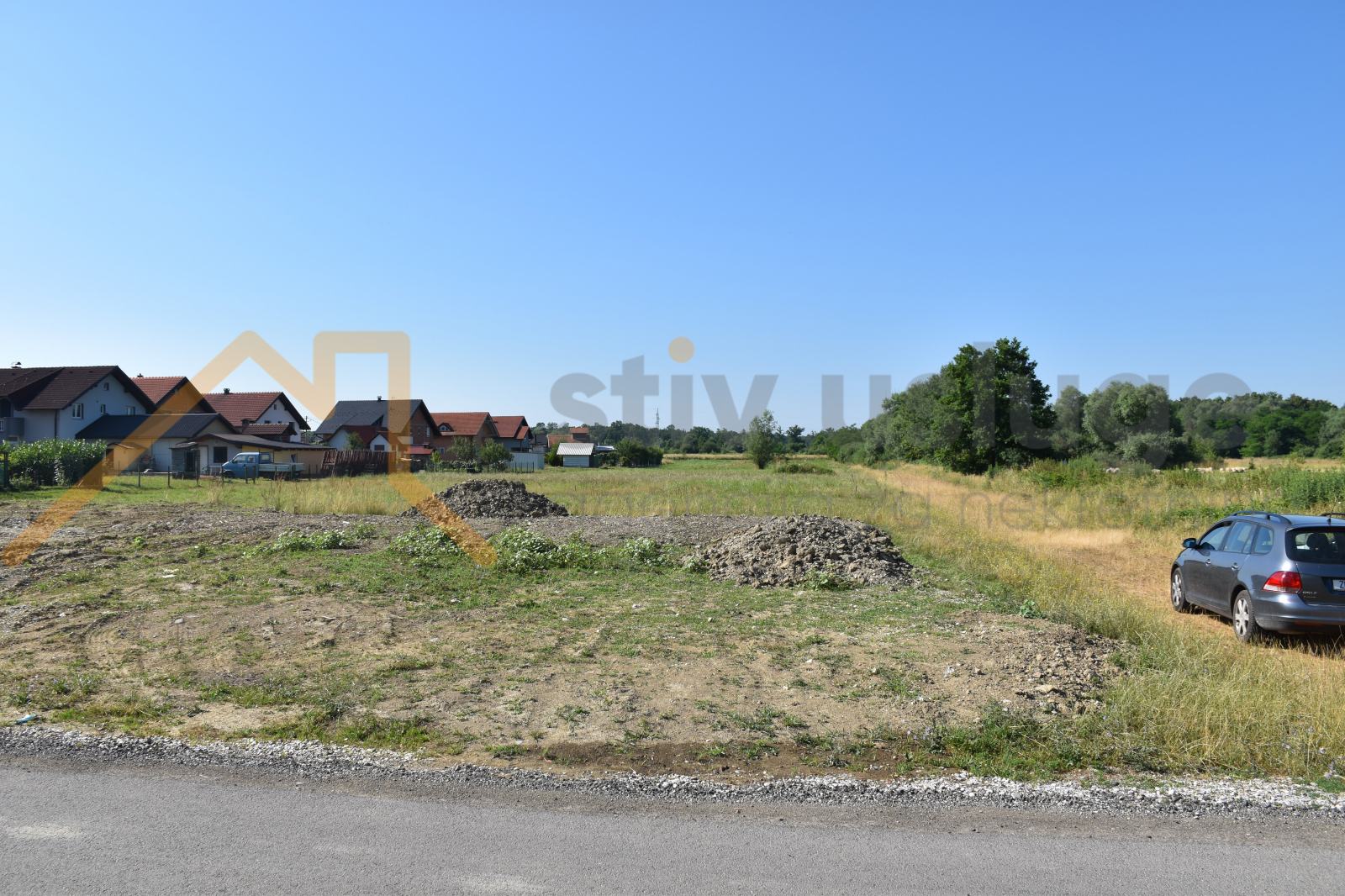 GRAĐEVINSKO ZEMLJIŠTE, DUGO SELO, KOPČEVEC, 612 m2+građevinska dozvola