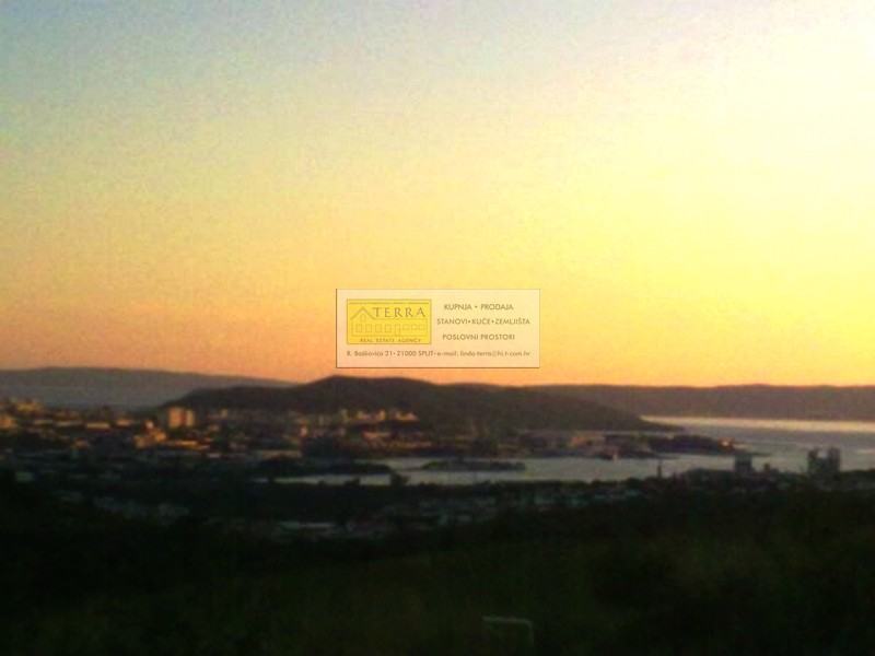 Građevinsko zemljište: Klis,VAROŠ 1000 m2