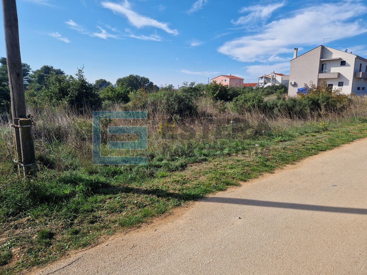 GRAĐEVINSKO zemljište prodaja 625 m2 Biograd na Moru