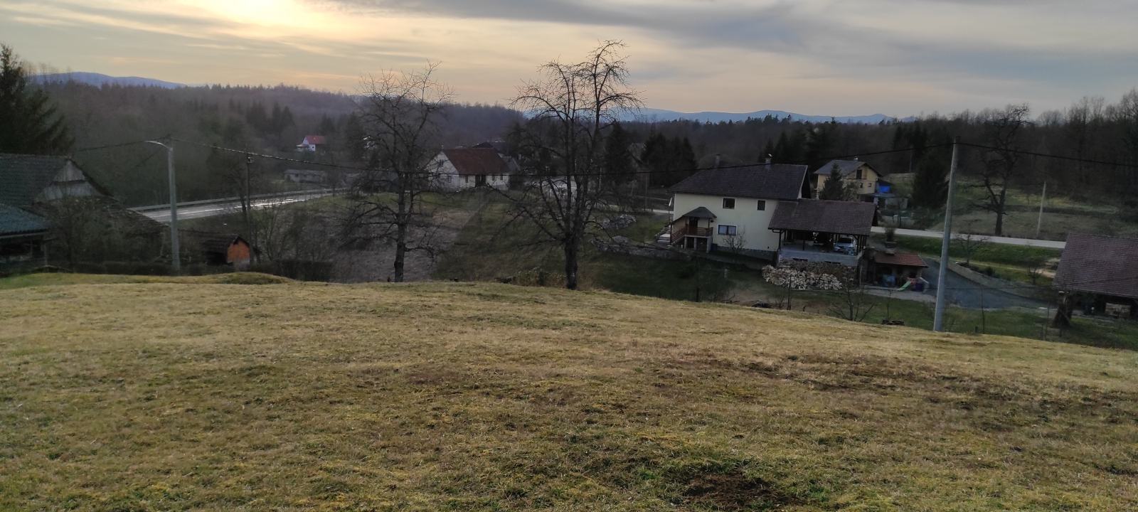 Građevinsko zemljište, Vukova Gorica, 1915m2, blizina rijeke Kupe.