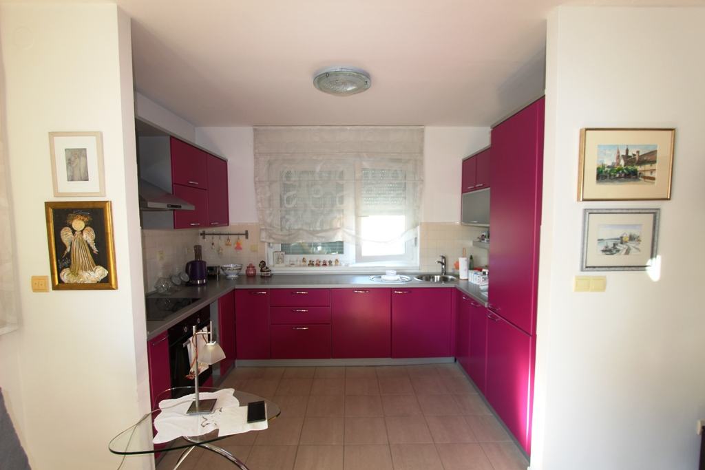 Hoto centar, 2-sobni stan 55 m2 ZAMJENA ZA SAMOBOR (prodaja)