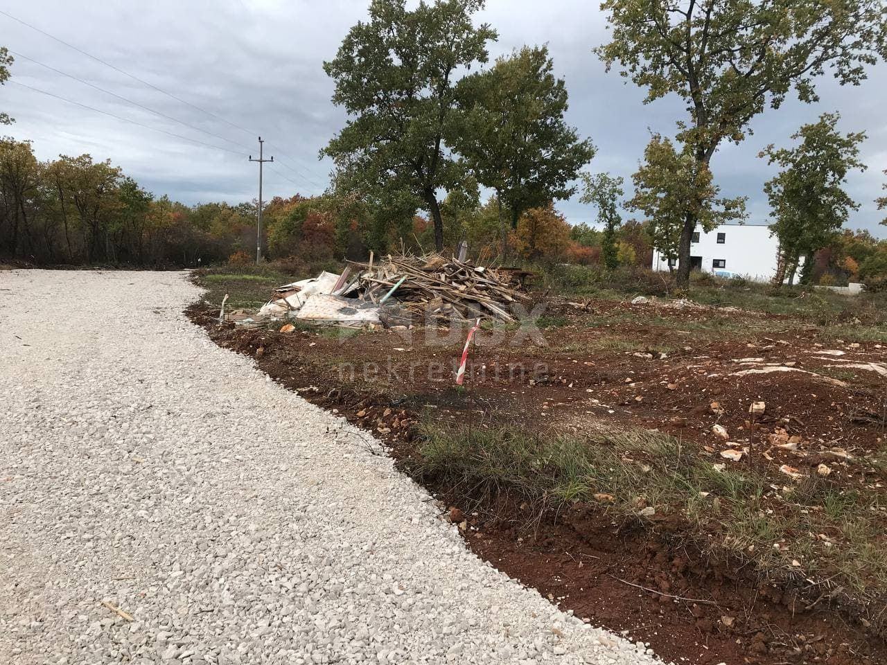 ISTRA, BADERNA - Atraktivno građevinsko zemljište za izgradnju kuće il