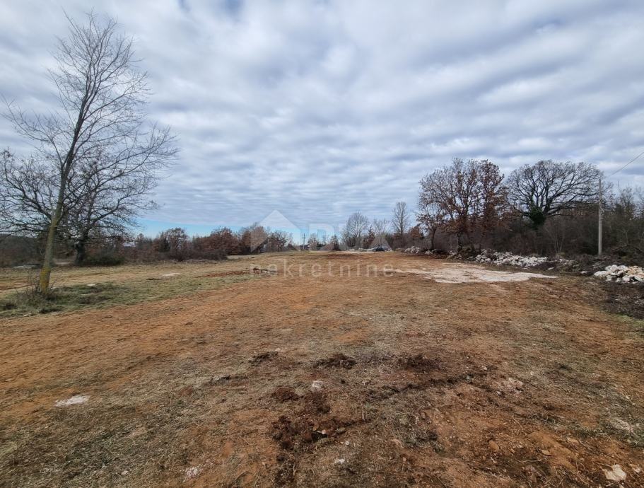 ISTRA, BADERNA - Građevinsko zemljište 2841m2!