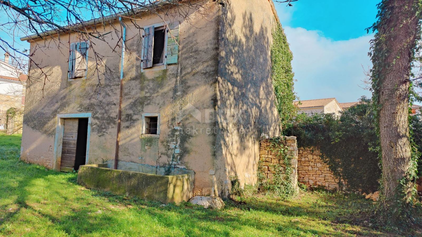 ISTRA,BADERNA - Starina za adaptaciju u mirnom mjestu (prodaja)