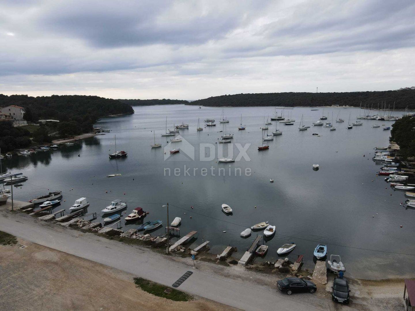ISTRA, BANJOLE - Atraktivno zemljište pred urbanizaciju s pogledom na