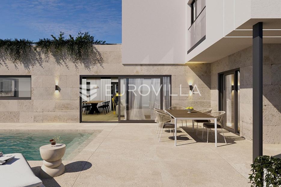 Istra, Barban, građevinsko zemljište 680 m2 s projektom