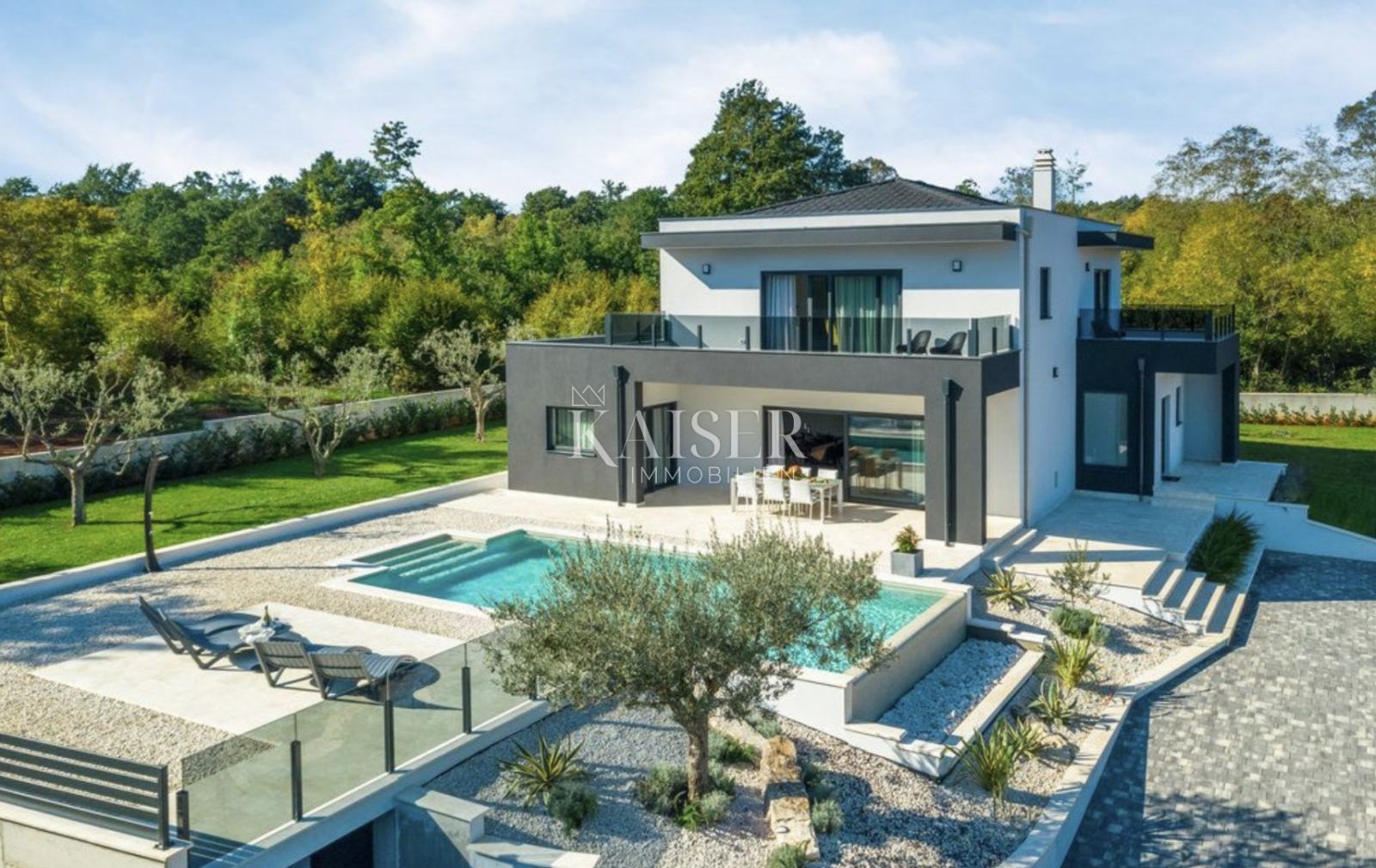 Istra, Barban - moderna vila u prirodi, 180 m2 (prodaja)