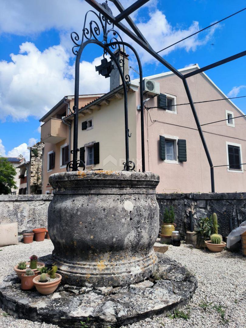 ISTRA, BARBAN Simpatična kamena kuća idealna za par! (prodaja)
